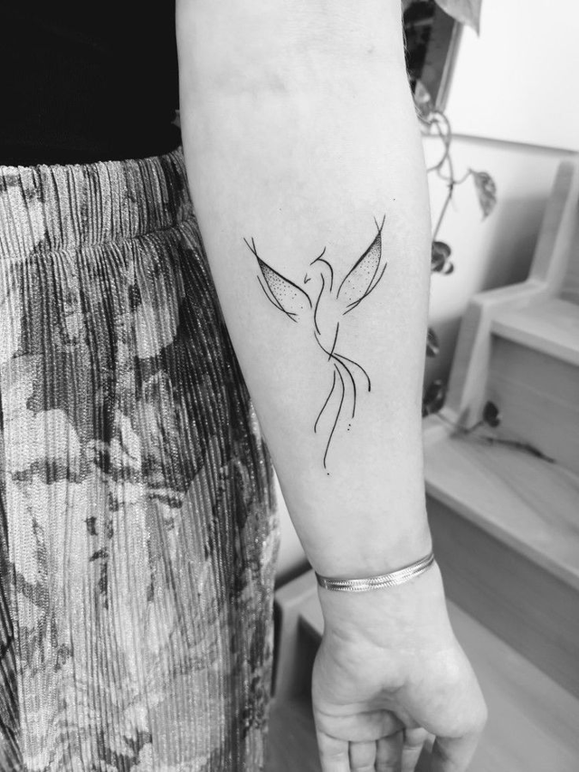 Tatuagem de fênix feminina: inspirações poderosas para você ficar ainda ...