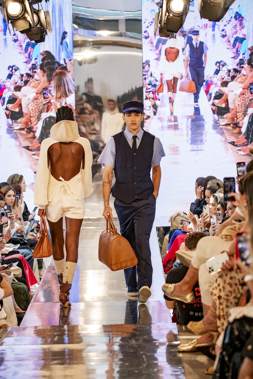 Arezzo&Co. antecipa tendências inverno 2024, do urbano ao 'classic glam ...