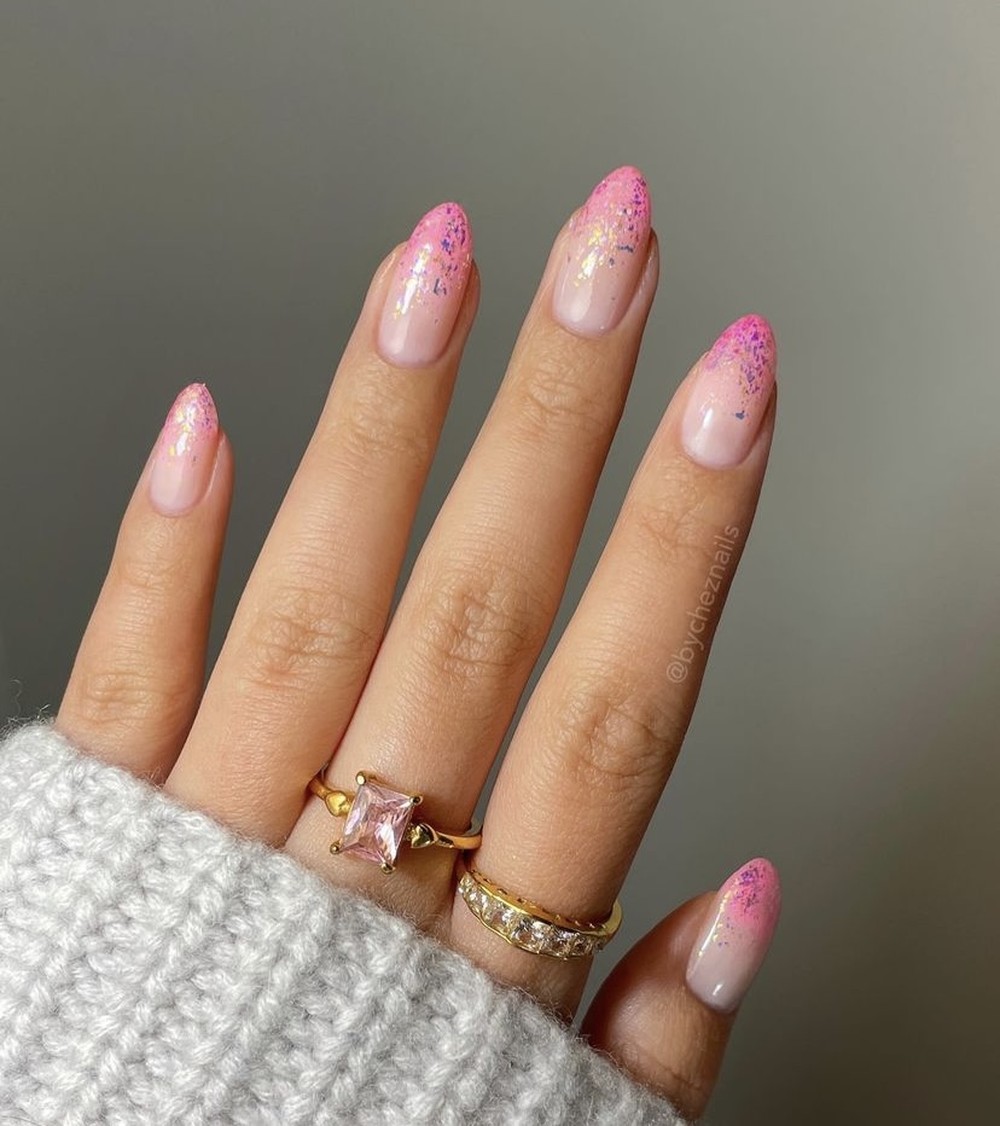 Unhas decoradas rosa: 24 fotos e estilos para fazer sucesso em 2024