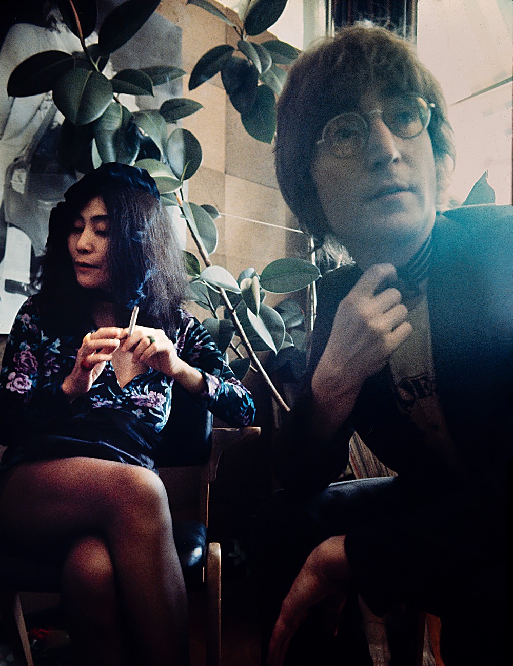 Nova biografia revela reação de Yoko Ono ao saber da morte de John ...