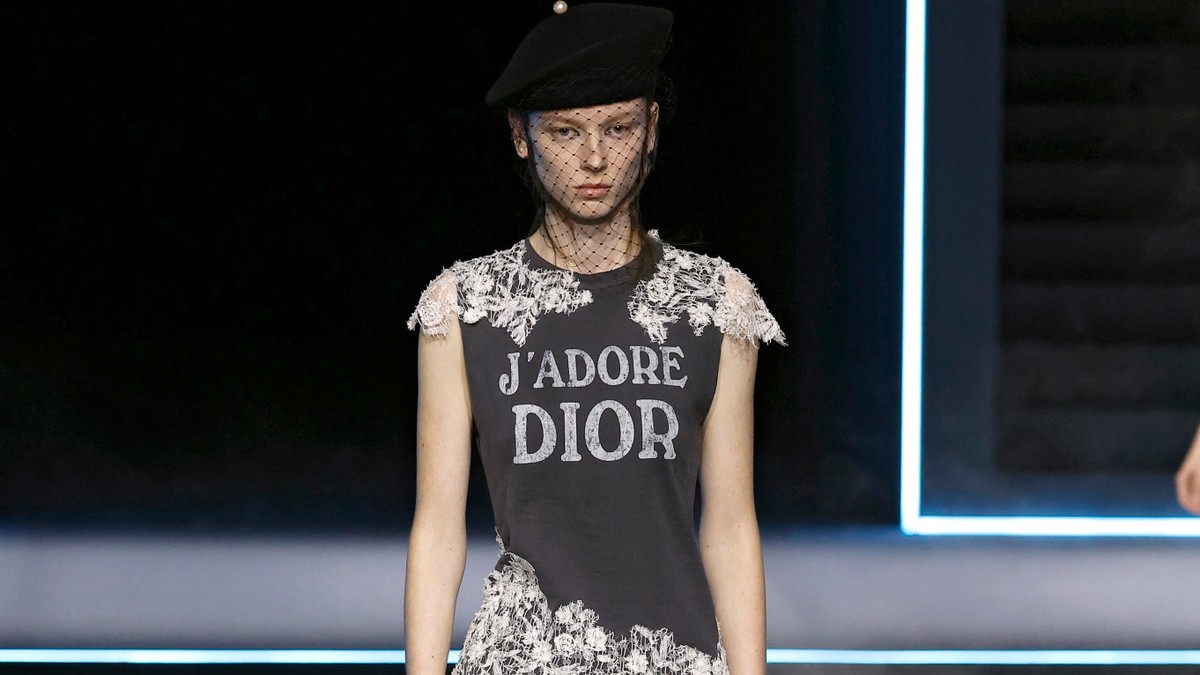 PFW: Dior faz ode a Virginia Woolf, à fluidez de gênero e traz de volta ...