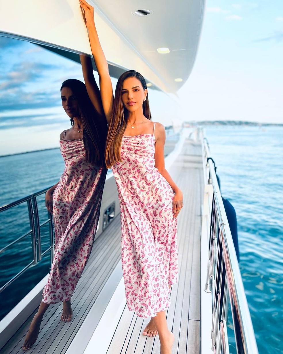 Mariana Rios curte verão europeu na Itália e faz passeio de barco ...