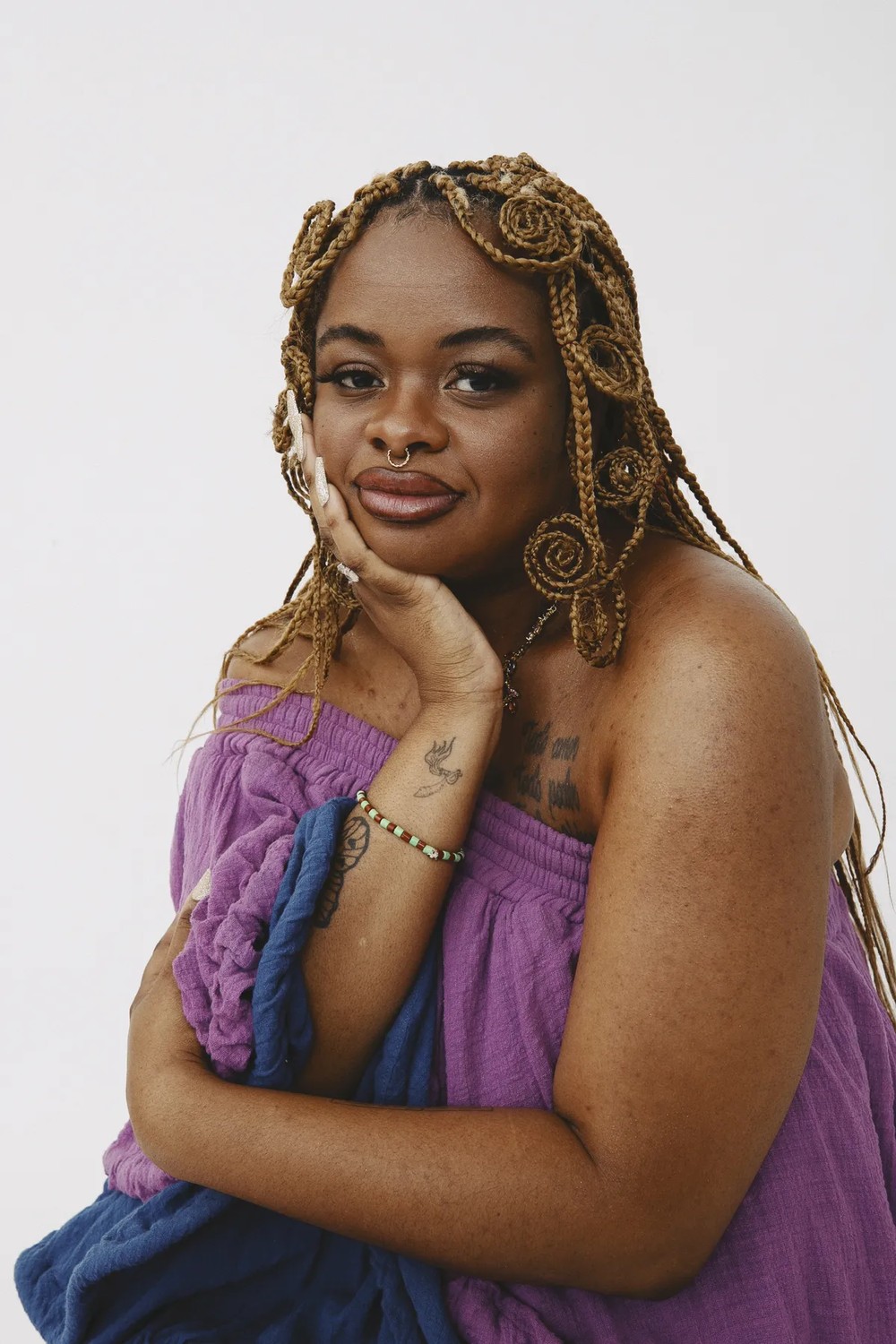 Tássia Reis celebra 10 anos de carreira, explora samba e se permite ...