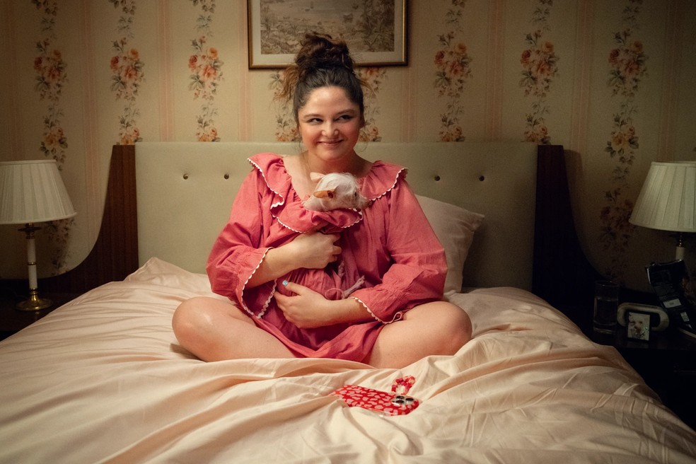 Por trás do figurino de 'Too Much', nova série de Lena Dunham