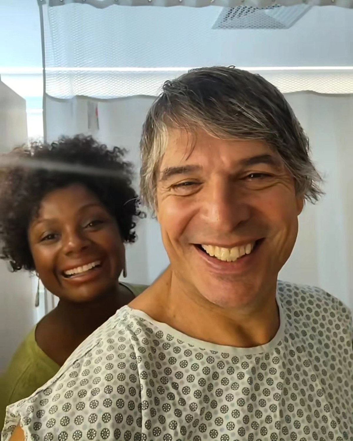 Adriana Alves atualiza estado de saúde de Olivier Anquier após acidente ...