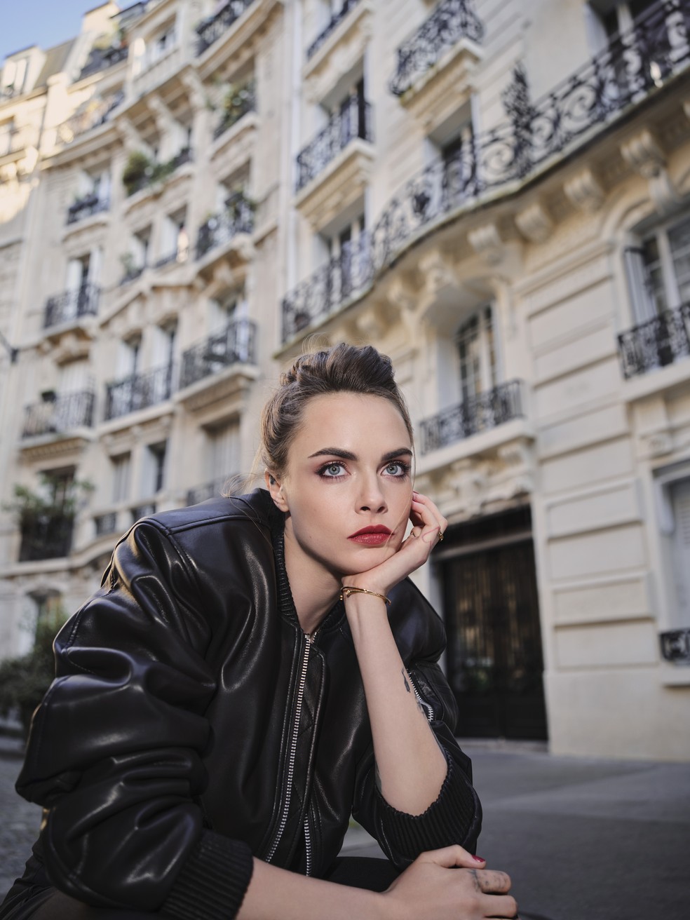 Cara Delevingne entrega ritual de beleza e se faria 'risquinho na ...