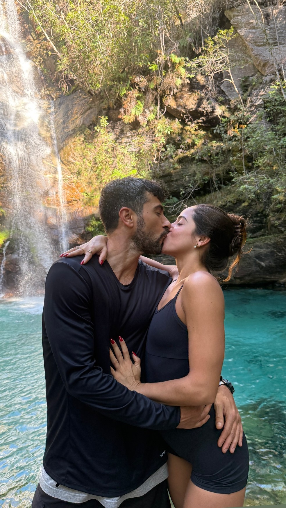 Filha de Palomma Duarte e Marcos Winter, Ana Clara Winter de beijão no ...