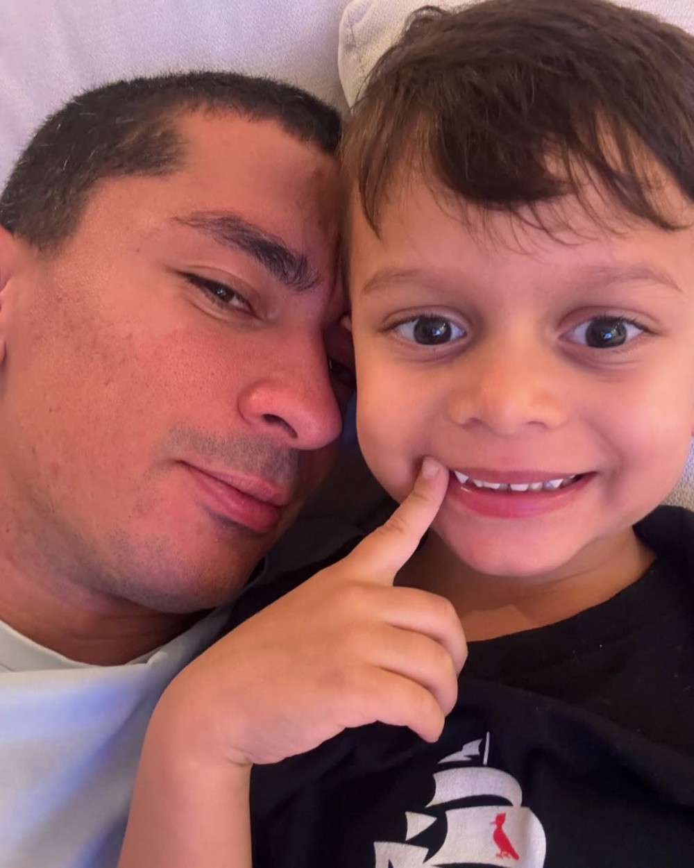 Anitta batiza o sobrinho, Benício, e irmão justifica: 'Sou do candomblé ...