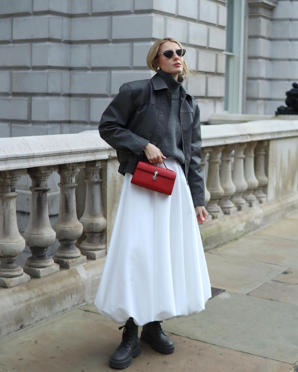 A saia balonê está de volta! Veja como aderir à tendência da vez