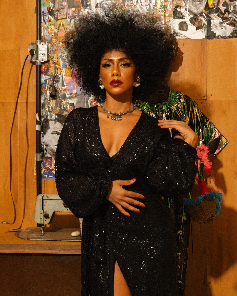 Naruna Costa vive Elza Soares em musica: 'Me vejo nela, uma artista que ...
