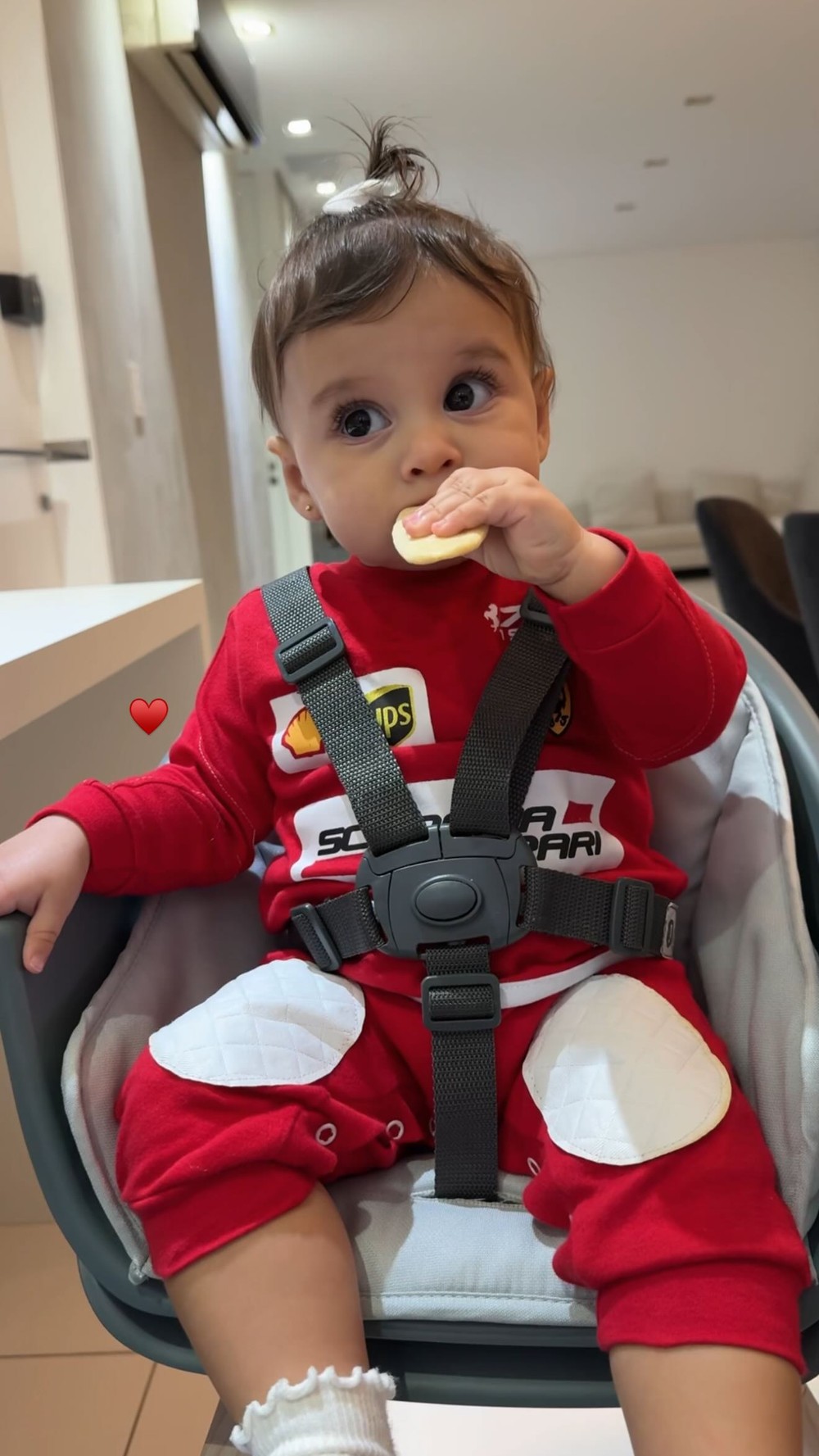 Amanda Kimberlly explica acidente com Helena, sua filha com Neymar, e ...