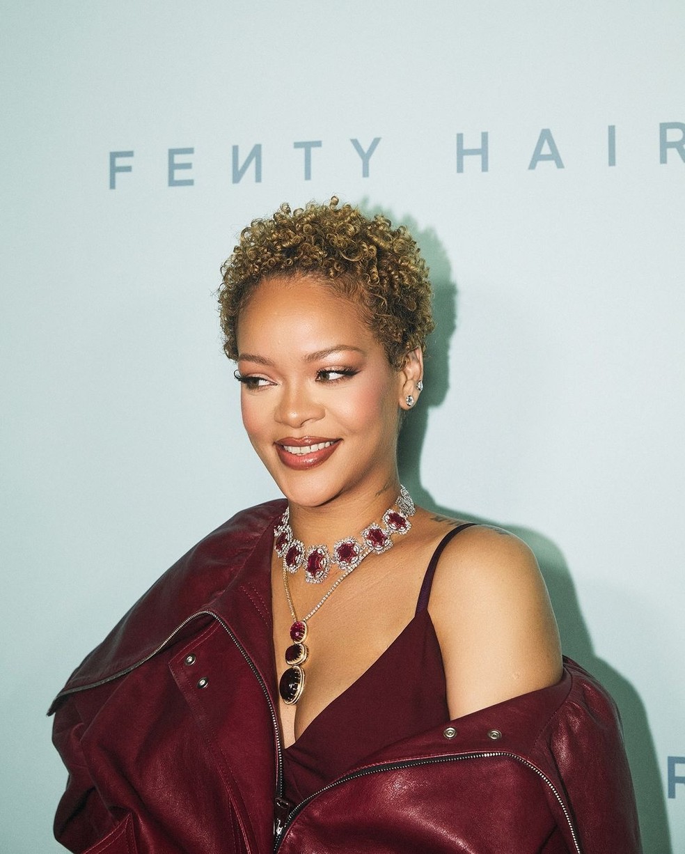 Os 8 cortes e cores de cabelo mais icônicos de Rihanna