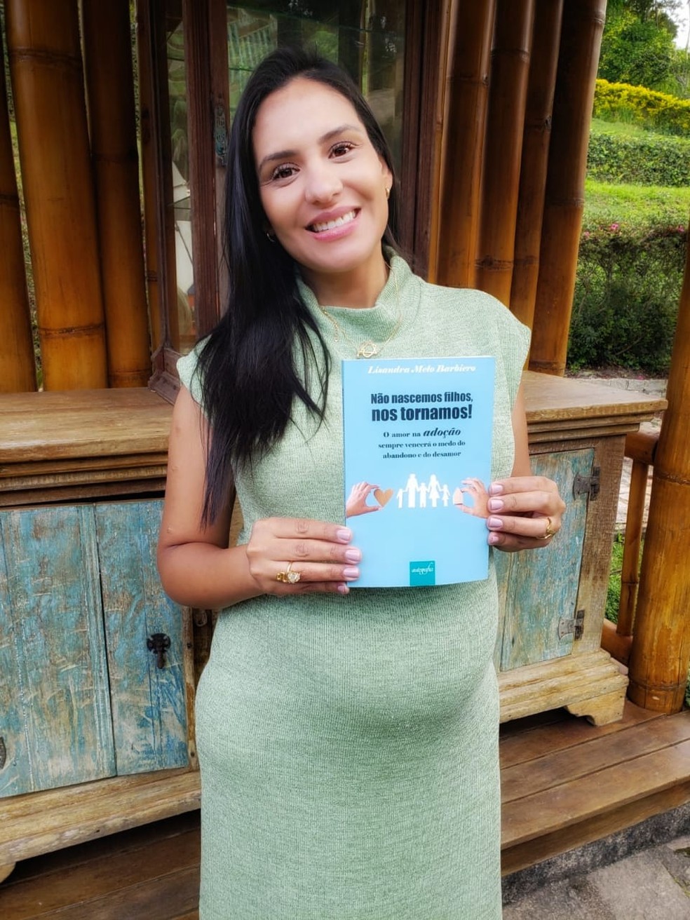 'Fui adotada ainda bebê e, no período escolar, sofri bullying e preconceito por ser ‘filha do ...