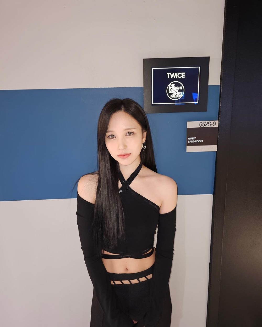 Mina, do grupo de K-pop TWICE: 10 looks para se inspirar