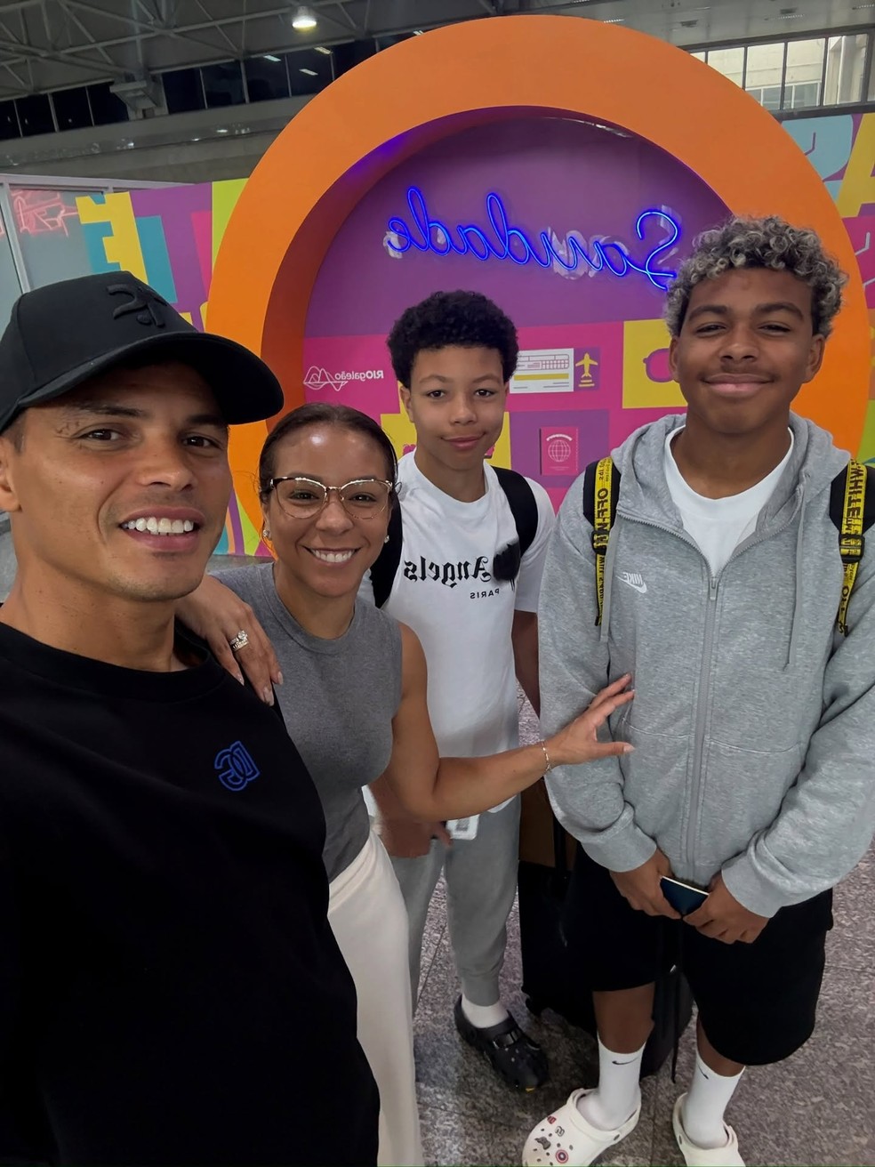 Belle Silva se declara para o primogênito com Thiago Silva, jovem ...