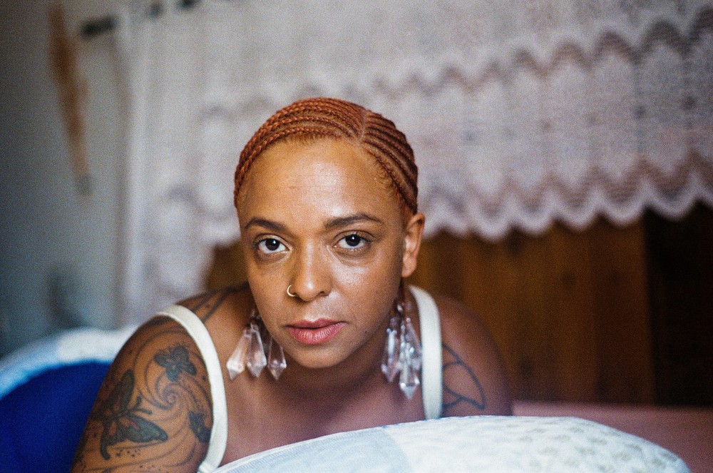 Anelis Assumpção explora sabores e corpos femininos em 'Sal', seu novo ...