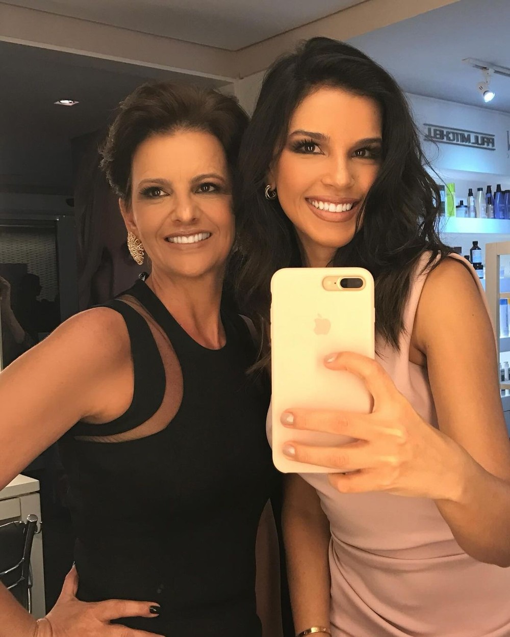Mariana Rios celebra aniversário da mãe e semelhança impressiona ...