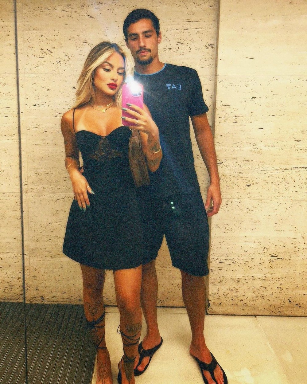 Sandri Oliveira faz textão apaixonado ao namorado: 'Ser brega de amor é ...