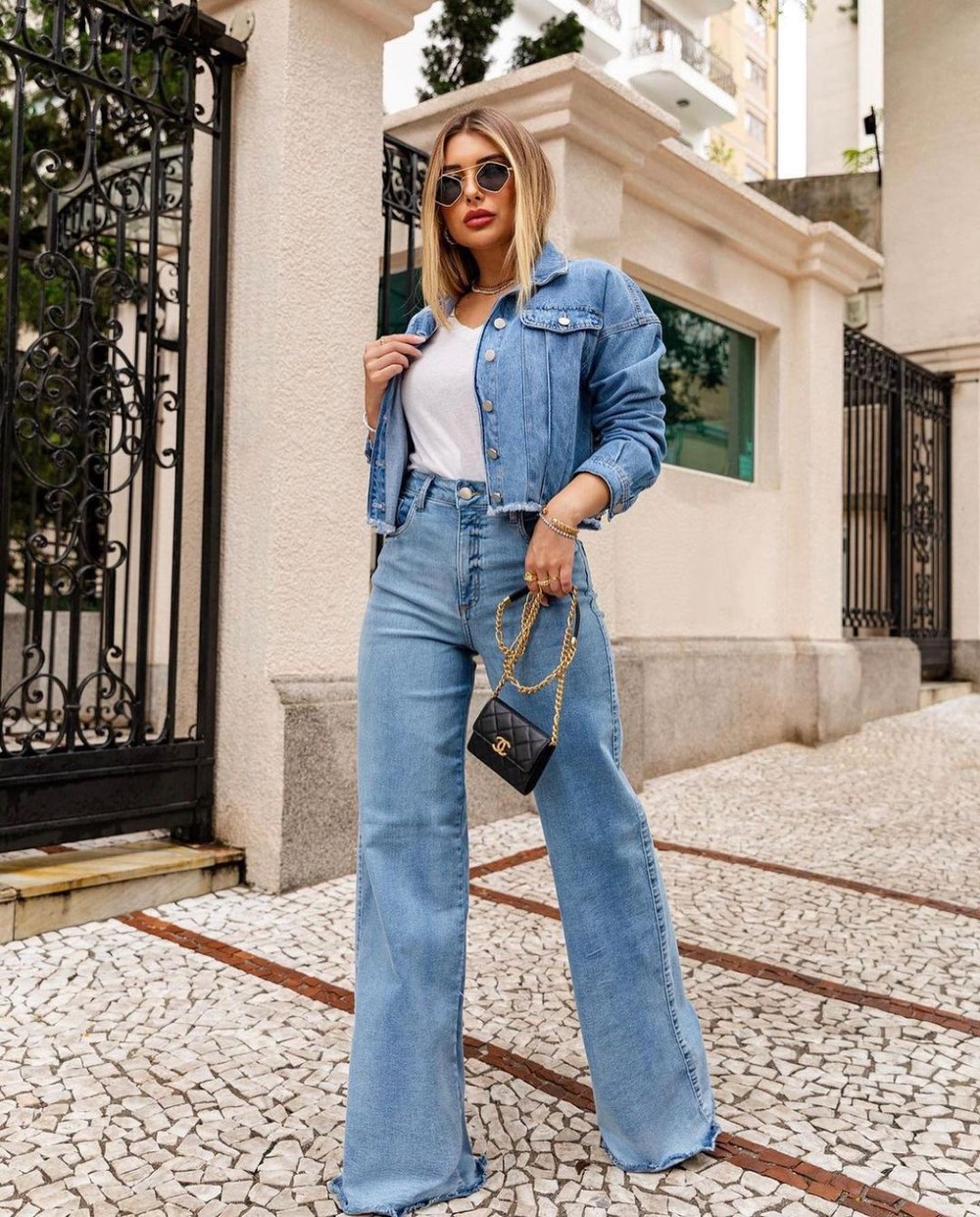 Looks com calça wide leg: veja 35 maneiras de como usar a peça que é ...