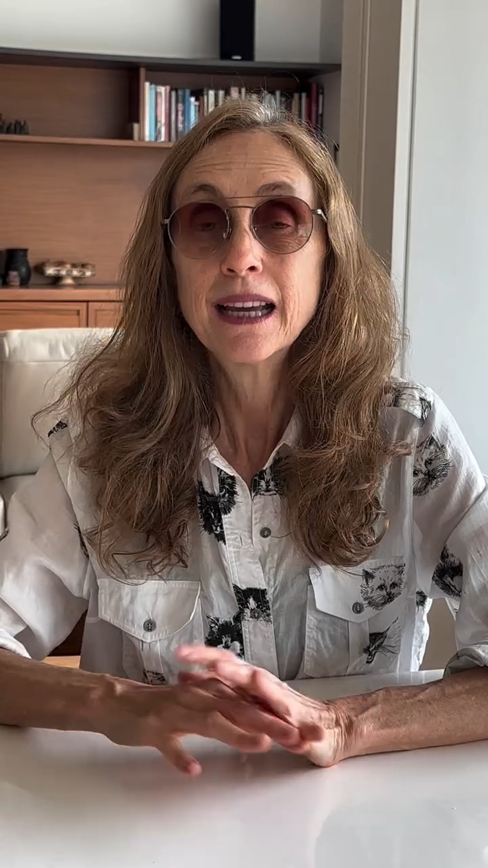 Betty Gofman publica cliques da infância das filhas gêmeas: 'Parece que ...