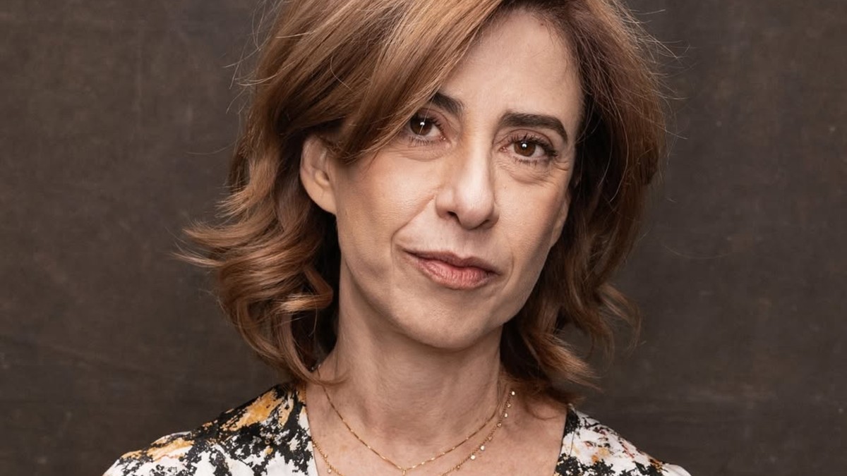 Fernanda Torres convoca brasileiros para engajar campanha de 'Ainda ...