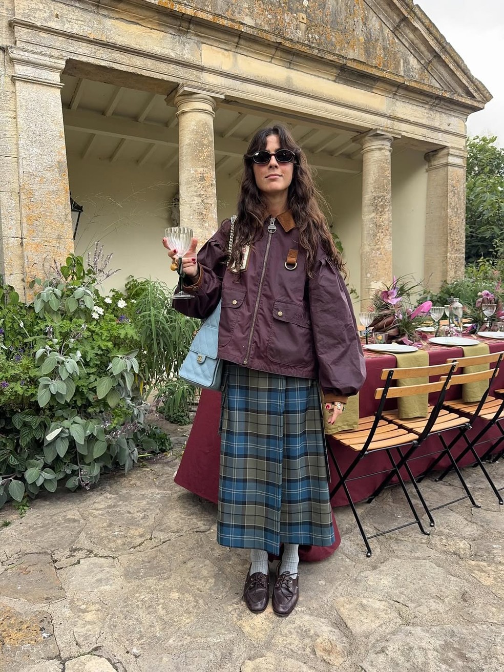 Esta peça clássica do estilo punk está de volta ao centro do street style