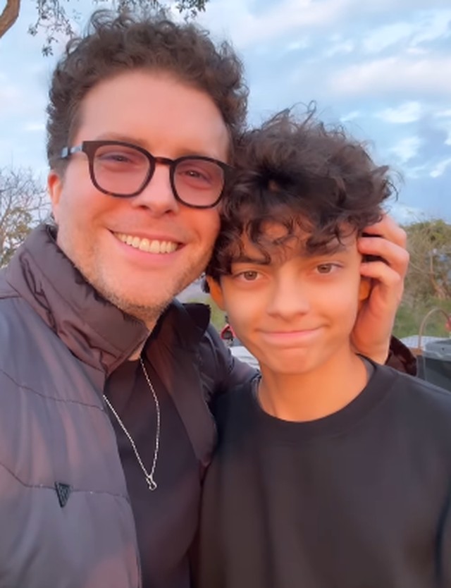 Thiago Fragoso vive longo casamento com atriz e tem dois filhos ...