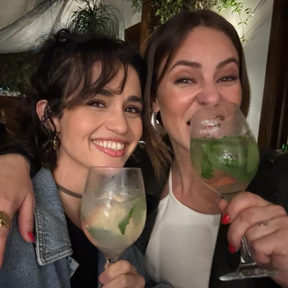 Após desabafo de Paolla Oliveira, Nanda Costa se declara à amiga e ...