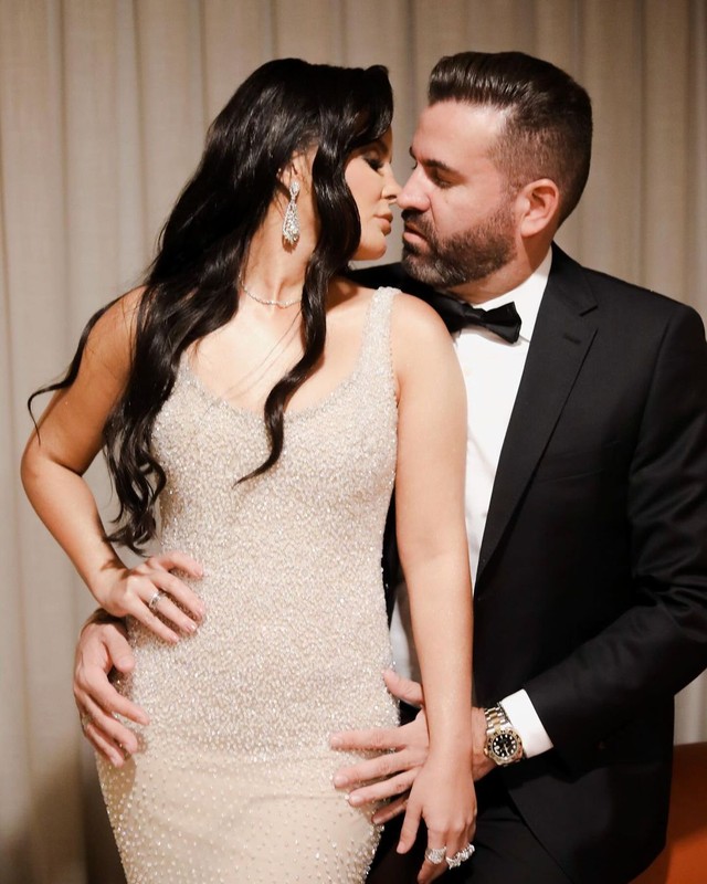 Maraisa posa em clima romântico com o namorado, Fernando Mocó, e casal ganha elogios: 'Que lindos'