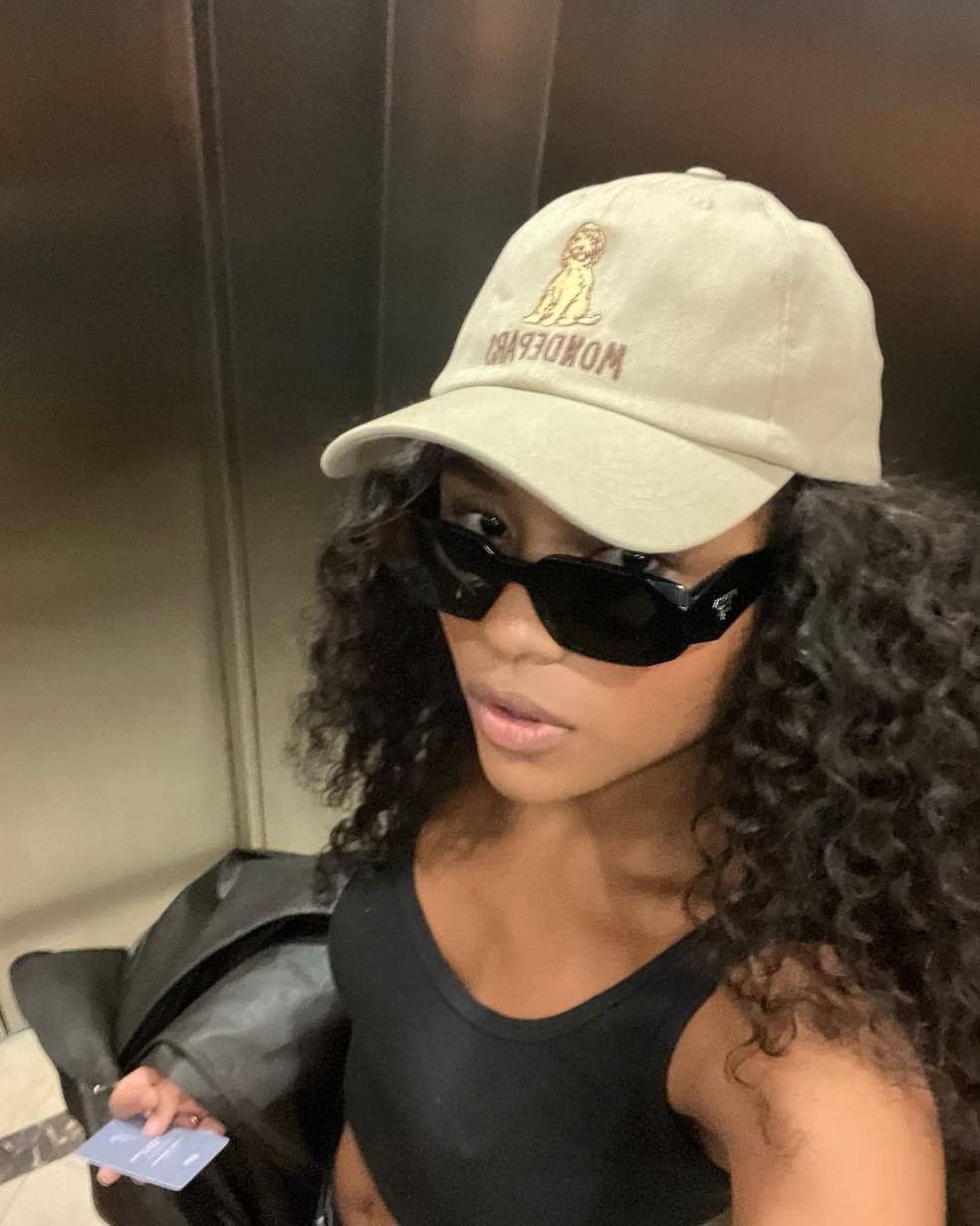 Duda Santos abre álbum de fotos e mostra registro antes de treino: 'Em ...