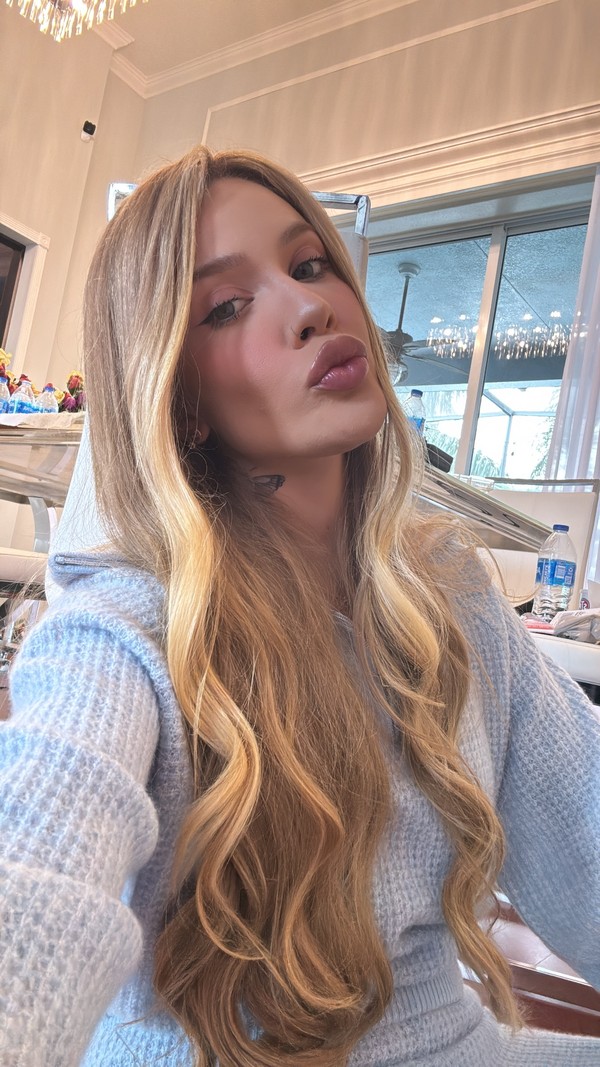 Com novo visual e bolsa de R$ 36 mil, Karoline Lima e Leo Pereira ...