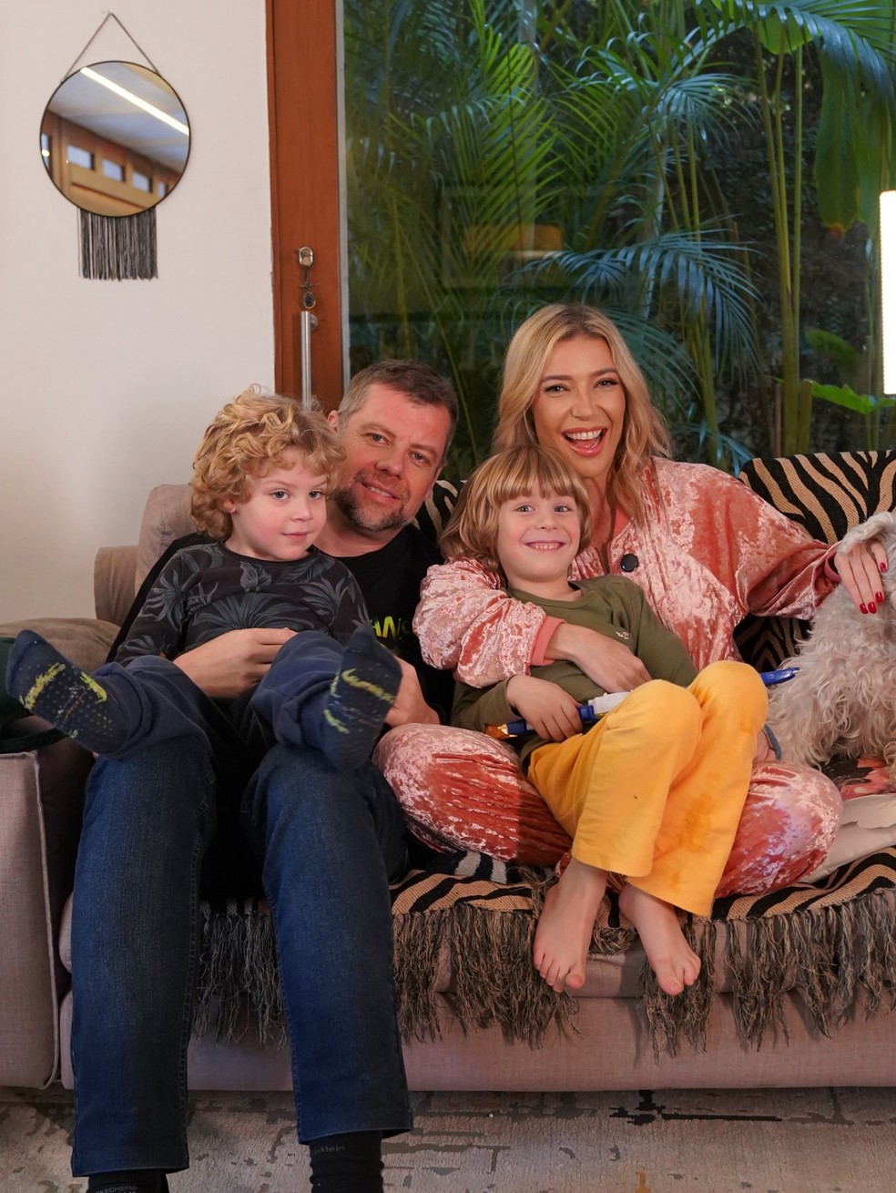 Luiza Possi reúne a família em fotos e se declara: 'A minha base, meu ...