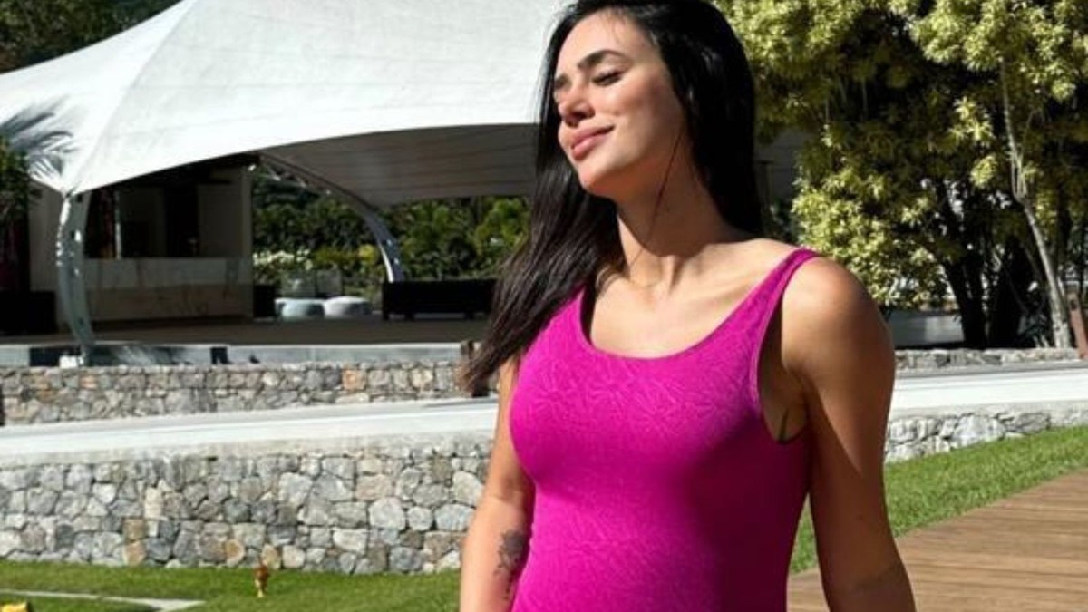 Após sumiço das redes sociais, Bruna Biancardi surge tomando banho de ...