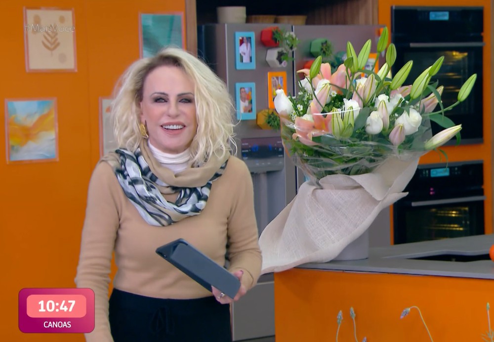 Ana Maria Braga mostra flores que ganhou do marido no Dia dos Namorados ...