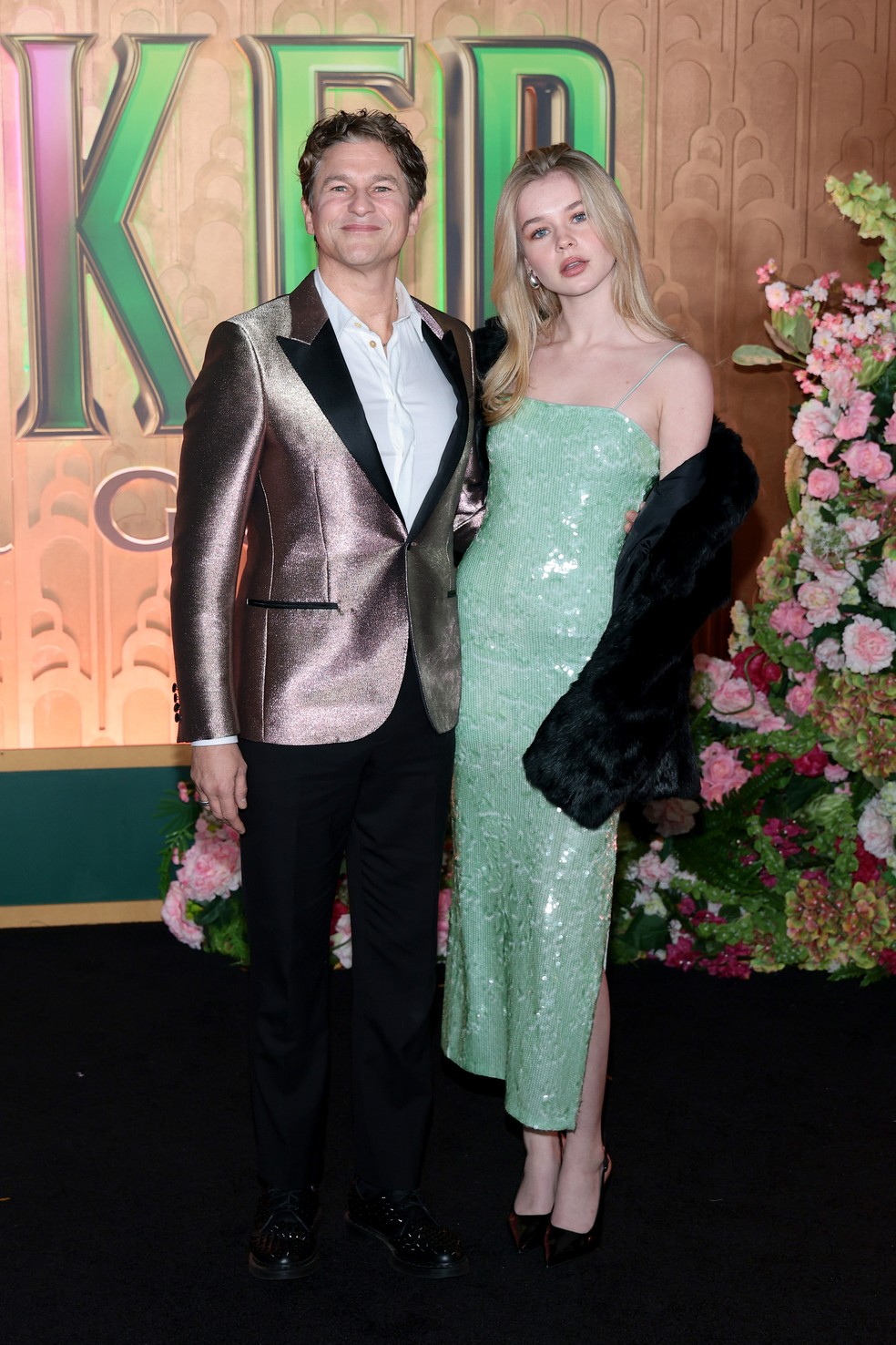 Aos 15 anos, filha de Neil Patrick Harris e David Burtka faz raríssima ...