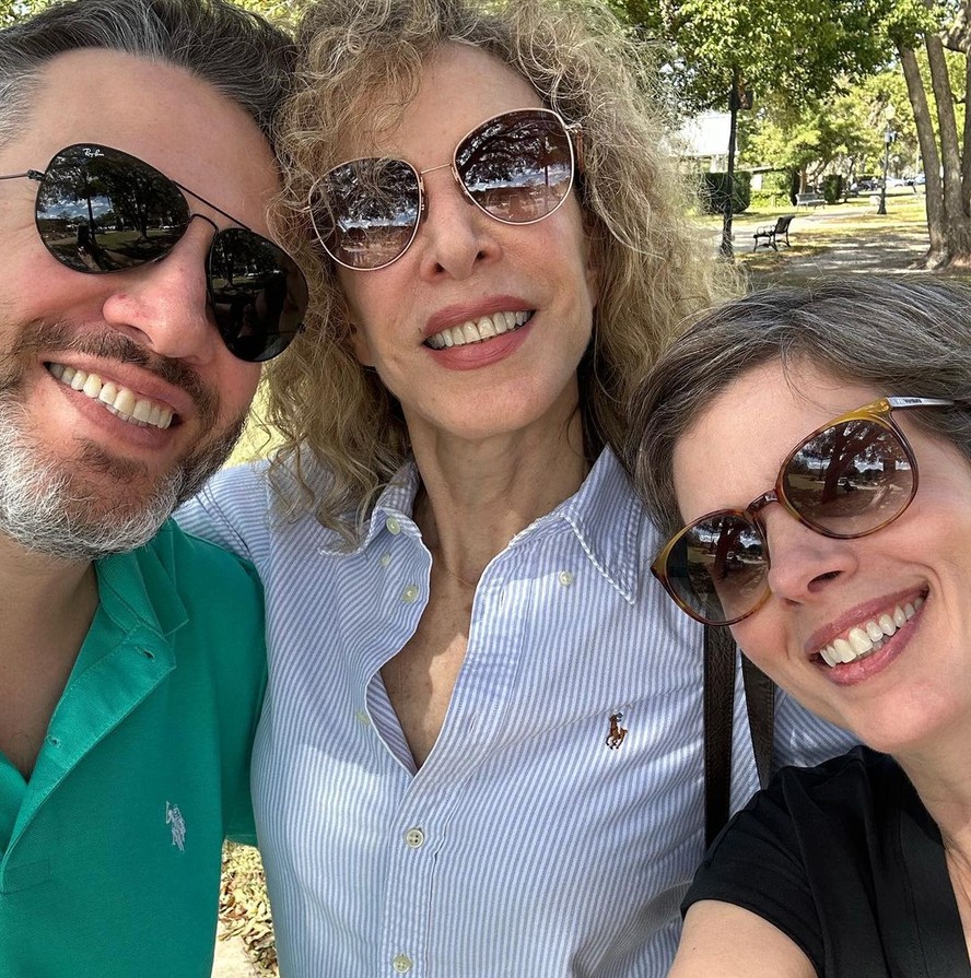 Marília Gabriela curte passeio nos EUA com Dani Valente e o filho ...