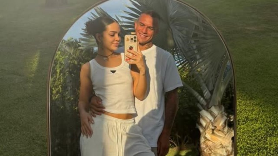 Namorado de Mel Maia se declara em aniversário de 21 anos da atriz: 'Merece o mundo'