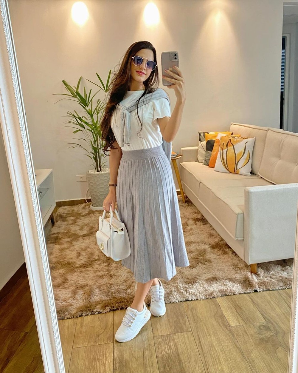 Aprenda a montar looks com saia midi: confira o guia definitivo de ...