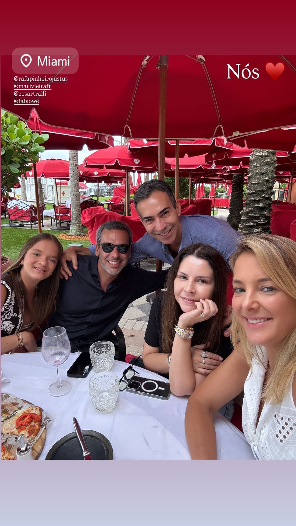 Em Miami, Ticiane Pinheiro encanta ao postar almoço em família com ...