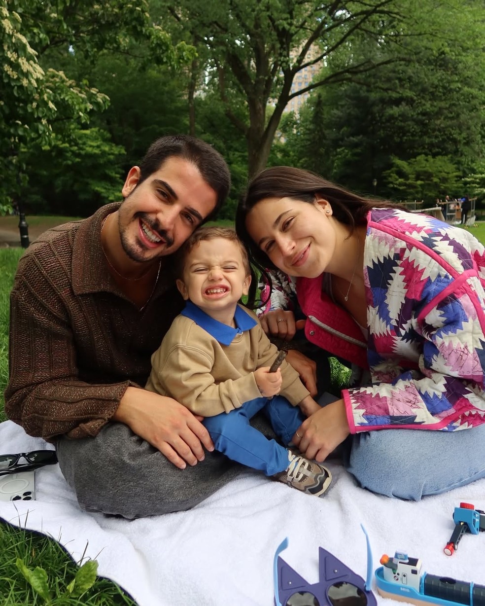 Claudia Raia reúne filhos durante piquenique em Nova York: 'Ser mãe de ...