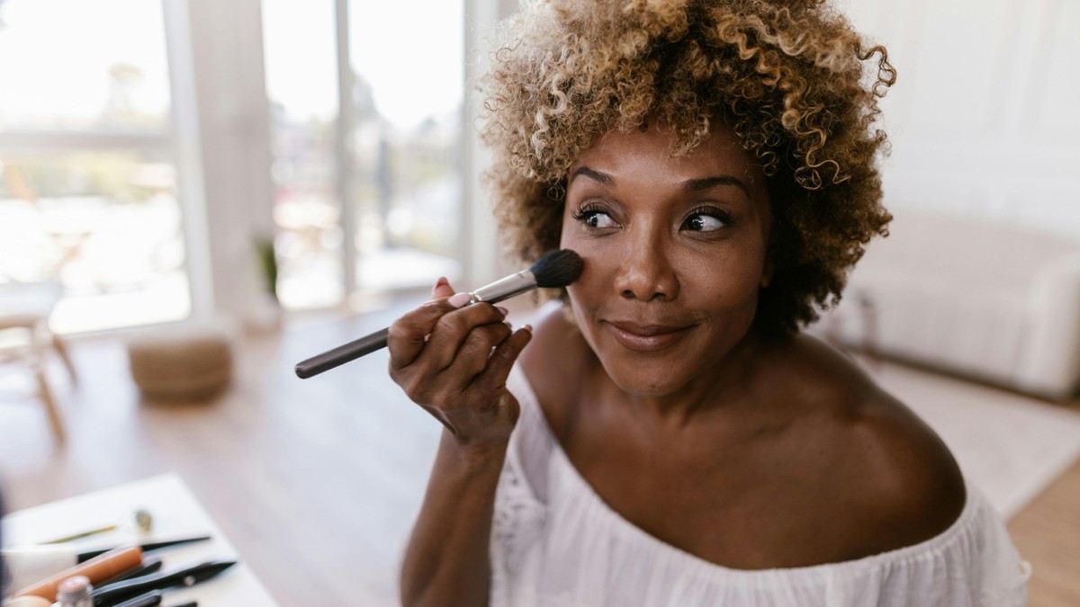 8 itens para ter zero trabalho e a melhor maquiagem básica para o dia
