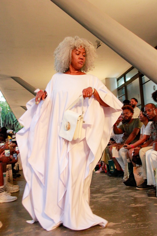 Desfile Isa Silva no Museu Afro tem inspiração em Dete Lima, estilista ...