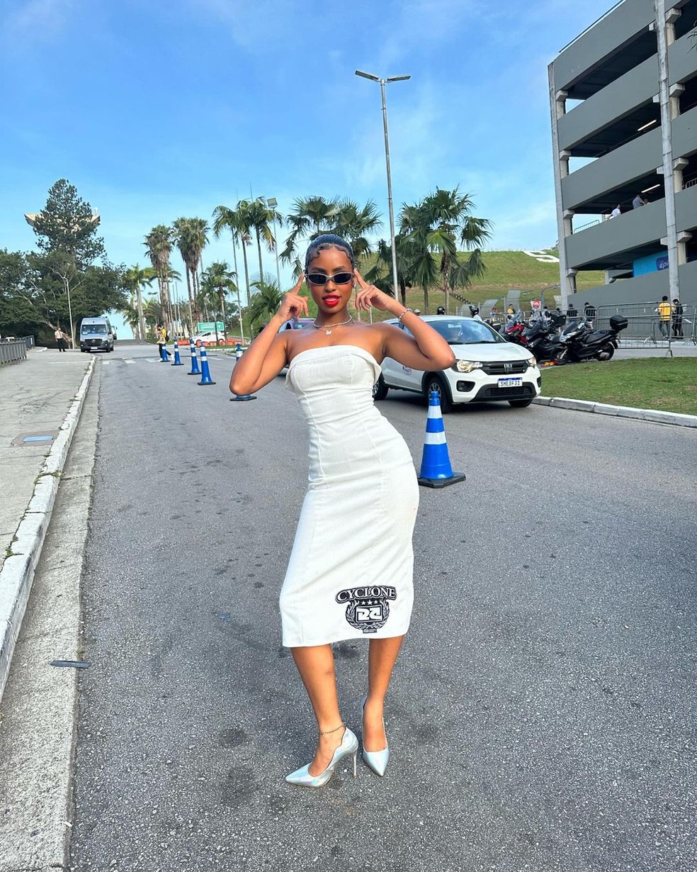 Gabz: a nova estrela da novela 'Mania de Você' já é um ícone fashion e ...
