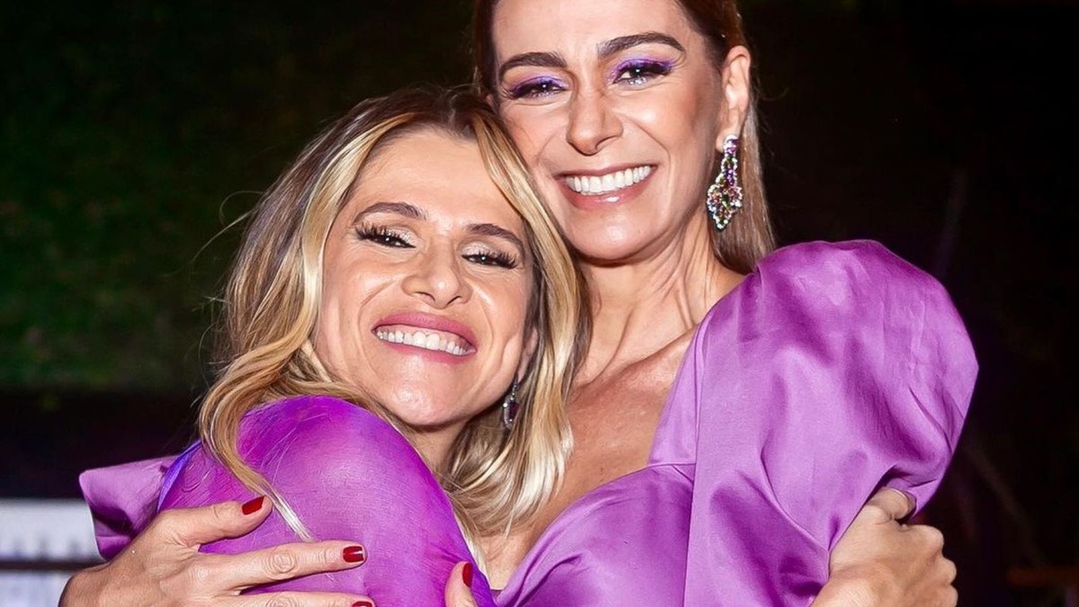 Mônica Martelli presta homenagem de aniversário a Ingrid Guimarães ...