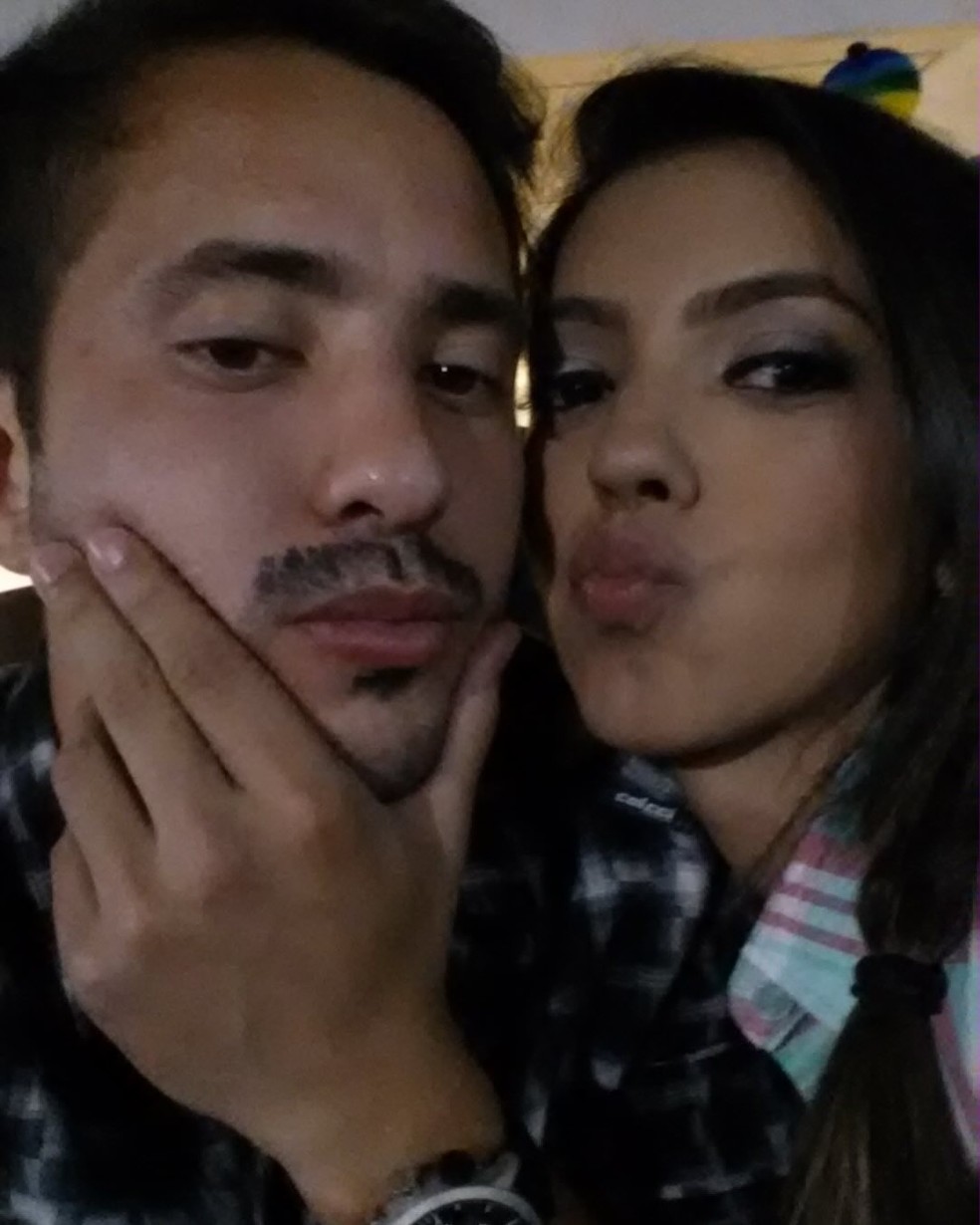 Everton Ribeiro comemora 18 anos casado com Marília Nery: 'Me apaixonei ...