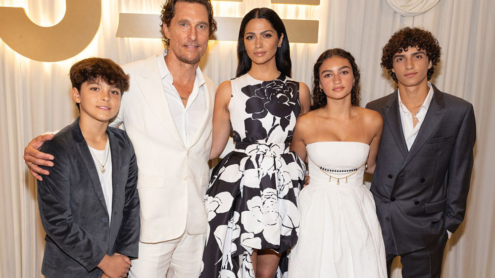 Casado com a brasileira Camila Alves, Matthew McConaughey reúne os três ...