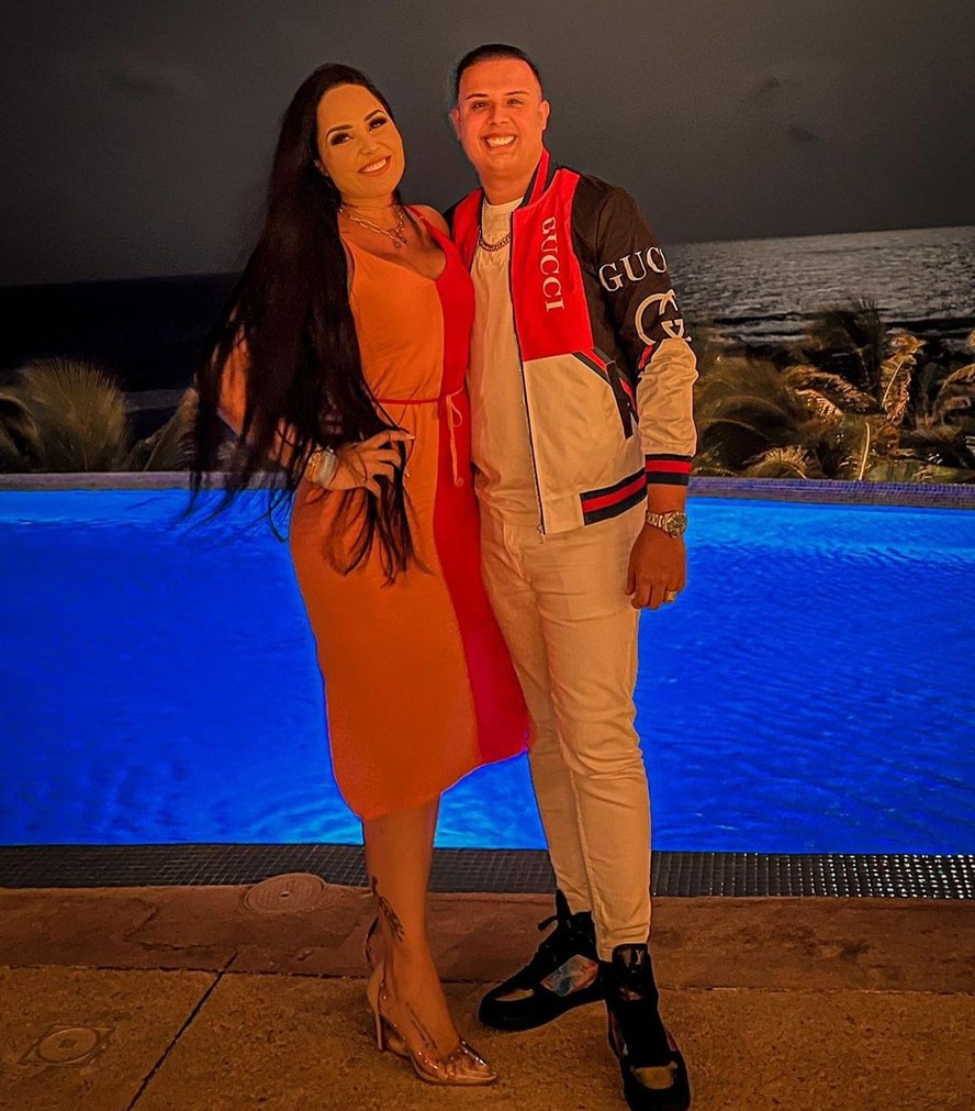 Perlla faz declaração para marido preso: 'Você é meu orgulho. Te amo'