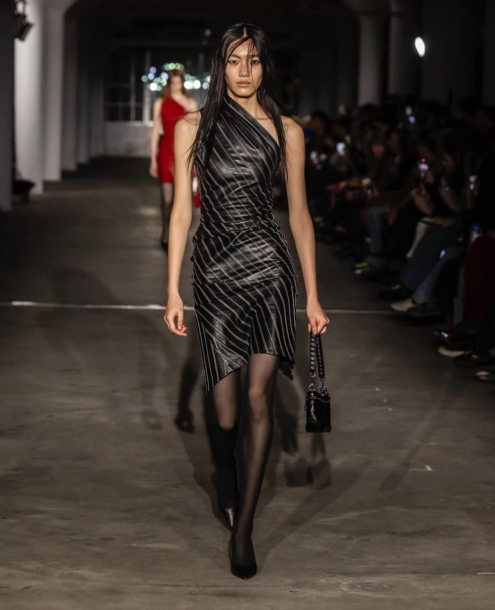 Messy Girl: maquiagem mal finalizada e com contornos borrados domina a ...