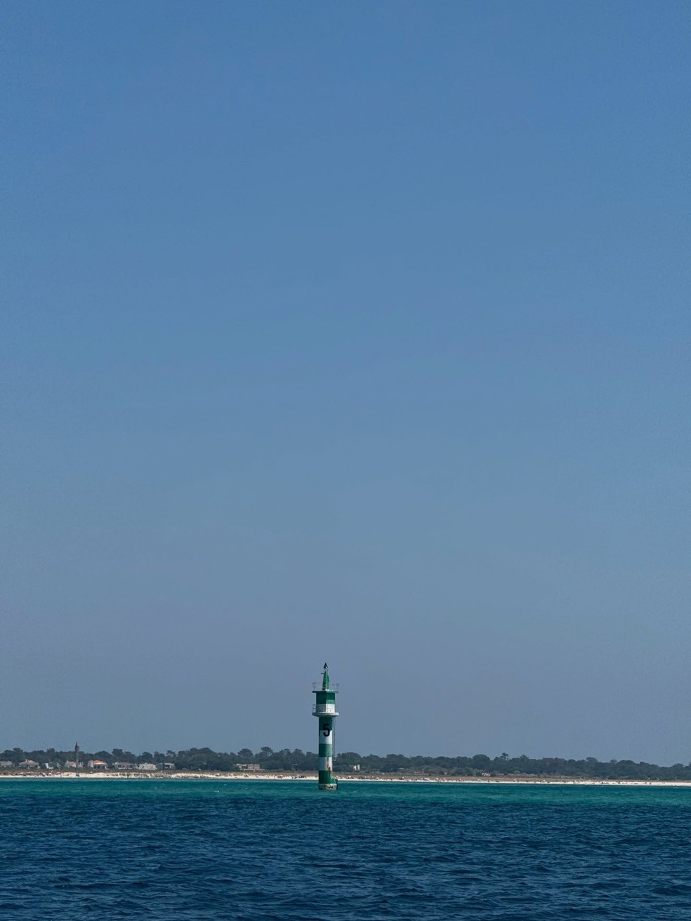 Vivendo em Portugal, Francisca Pinto e Ricardo Pereira vão à praia com ...