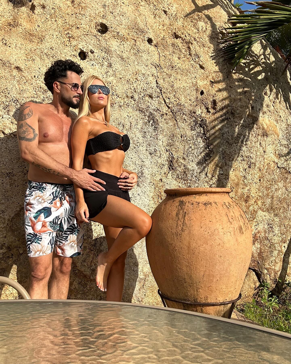 Raffa Barbie posa de biquíni em viagem com Latino para Ilhabela: 'Momentos incríveis'